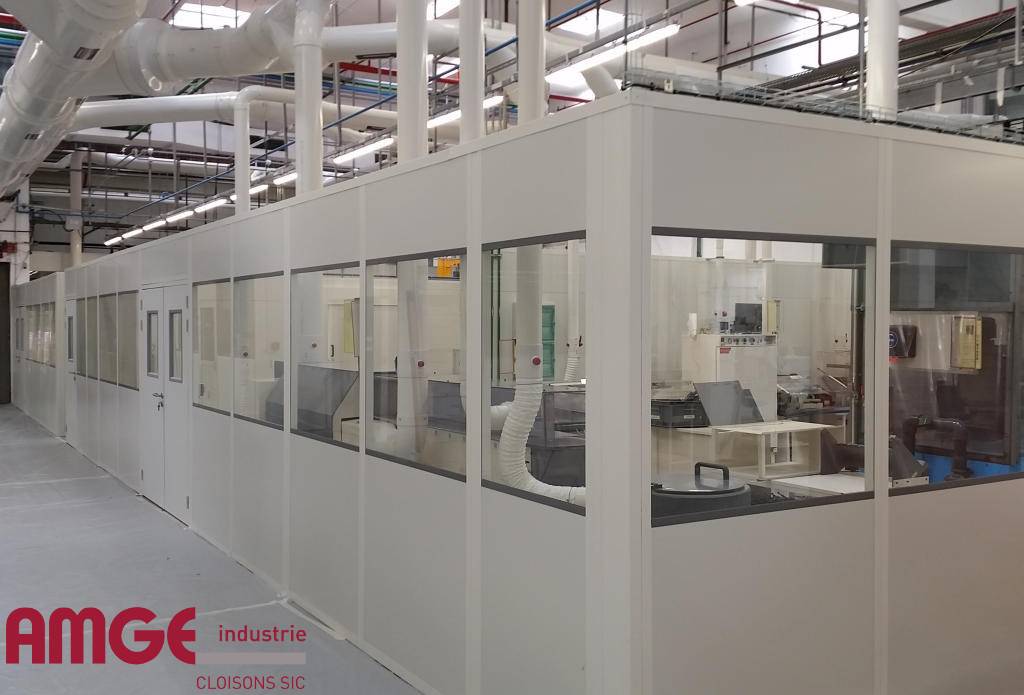 Fabrication et installation de cloisons amovibles - AMGE Industrie
