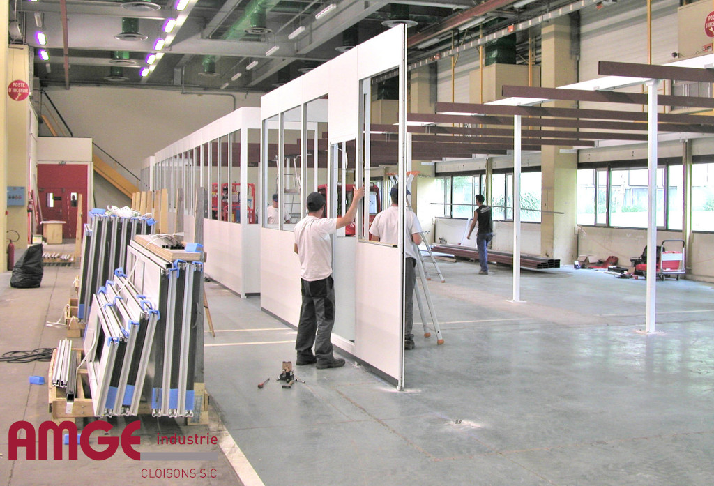 Poser Une Cloison Amovible Cloisons Modulaires AMGE Industrie